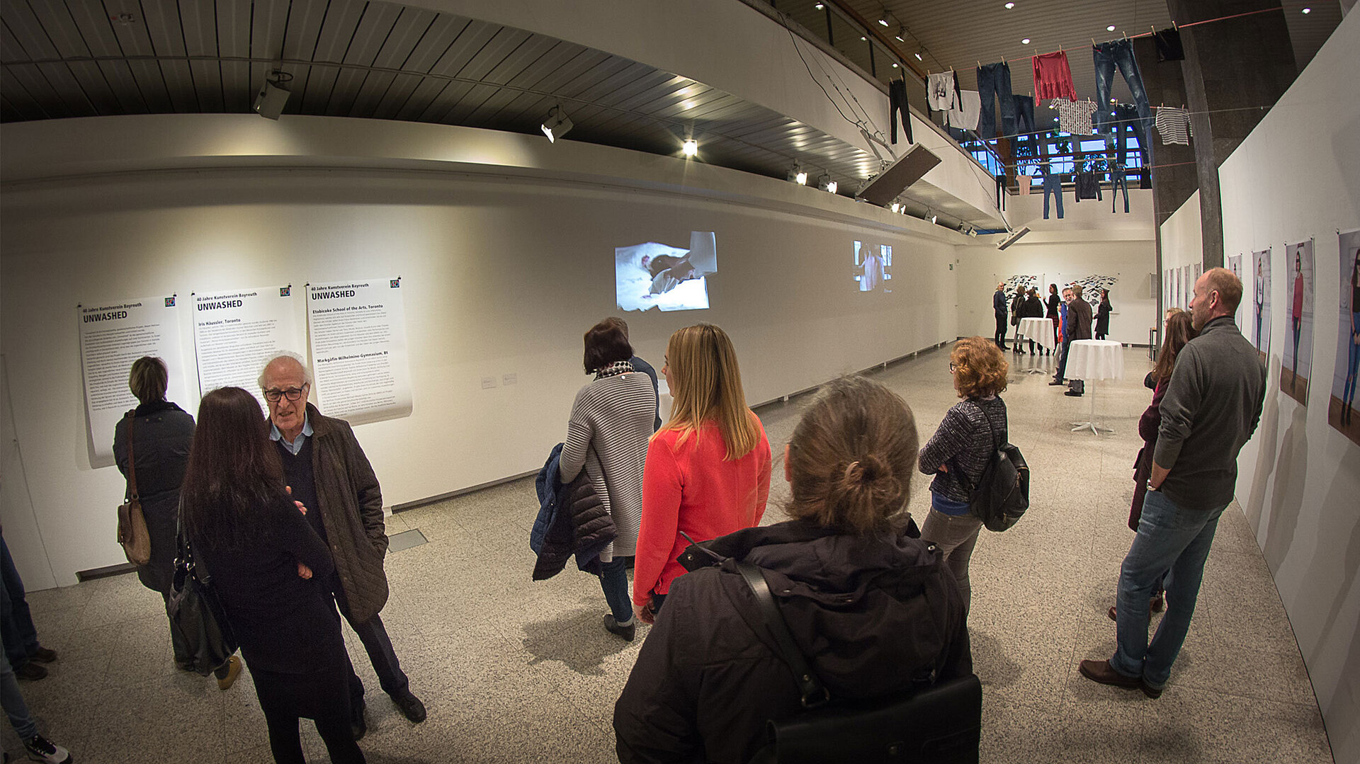 Ausstellung: Unwashed