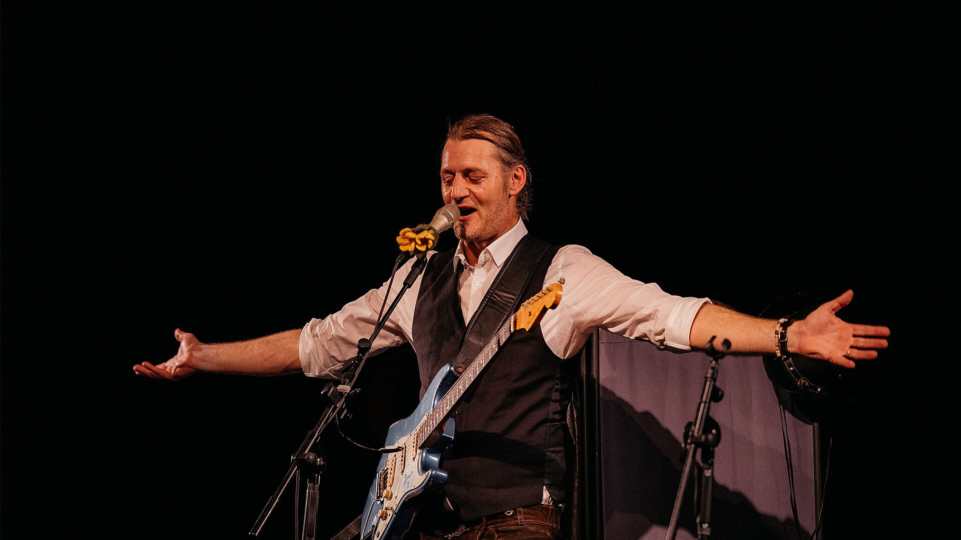 Kabarett im Park startet mit Christian Maier