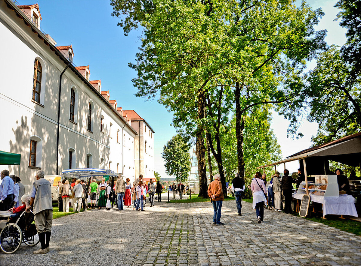 Klösterlicher Markt und Tag der Volksmusik