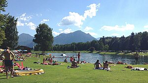 Neubeuern in der Region Rosenheimer Land Chiemsee Chiemgau Wendelstein ...